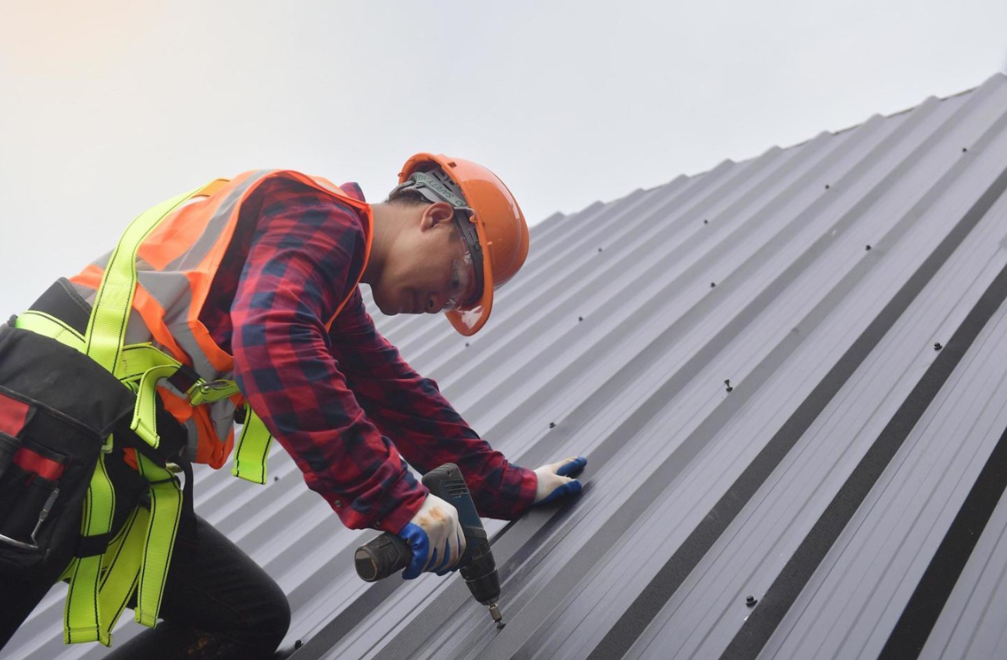 What Are the Different Types of Materials Used for Roof Installation ...